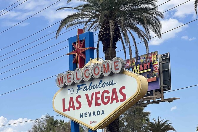 Las Vegas Neon & Secrets: Self-Guided Audio Tour - Detailed Breakdown of the Itinerary and Experience