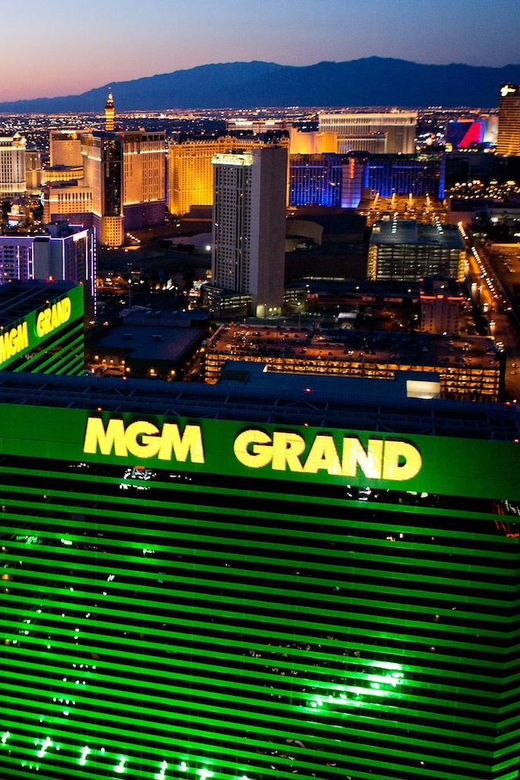Las Vegas: Nighttime Helicopter Flight over the Strip - Key Points