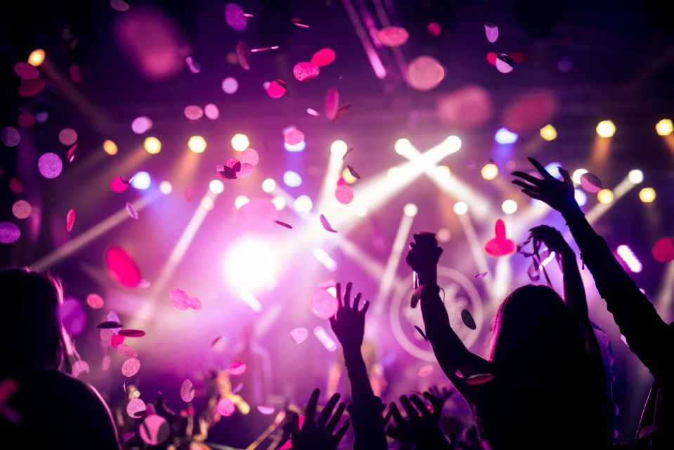 Las Vegas: Party Bus Nightclub Crawl - Key Points