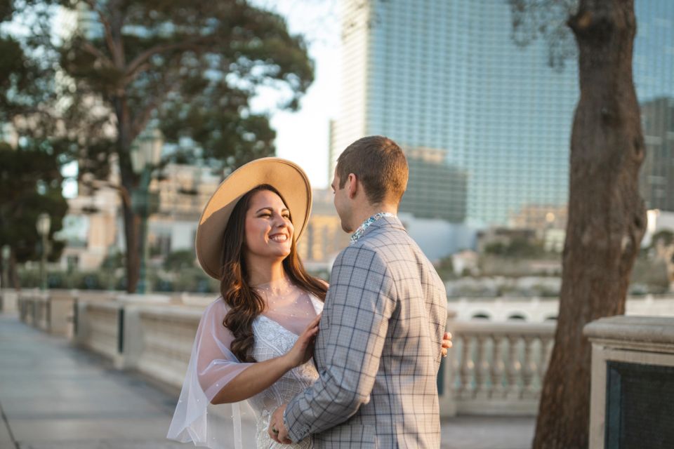 Las Vegas: Personal Travel & Vacation Photographer - What to Expect During Your Photoshoot