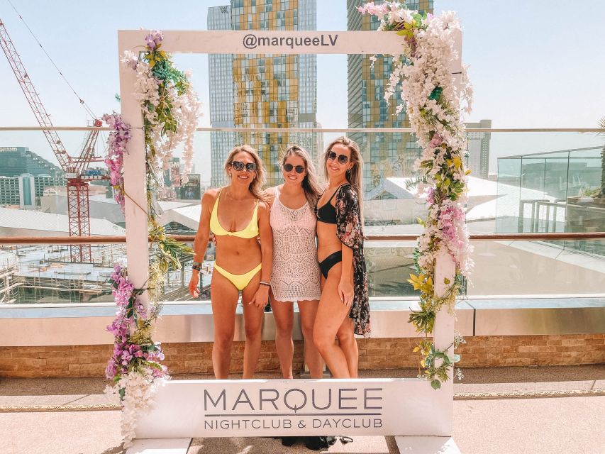 Las Vegas: Pool Crawl with Free Drinks on the Party Bus - Real Feedback and Lessons Learned