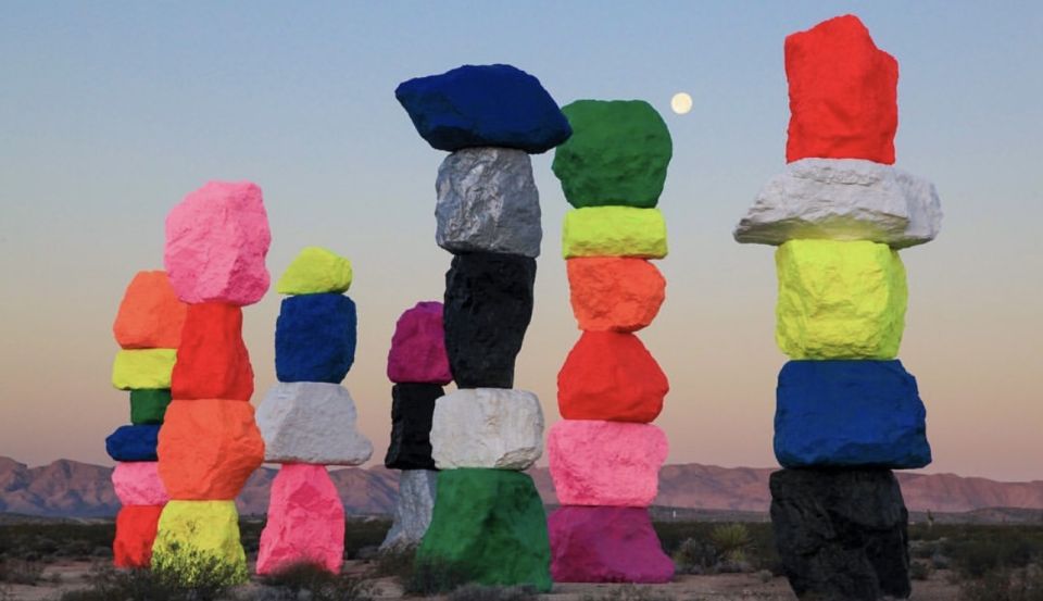 Las Vegas: Private 7 Magic Mountains and Vegas Sign Car Trip - An In-Depth Look at the Tour Experience