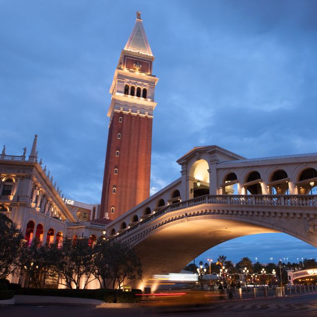 Las Vegas: Private Las Vegas Strip City Tour at Night - Introduction to the Tour