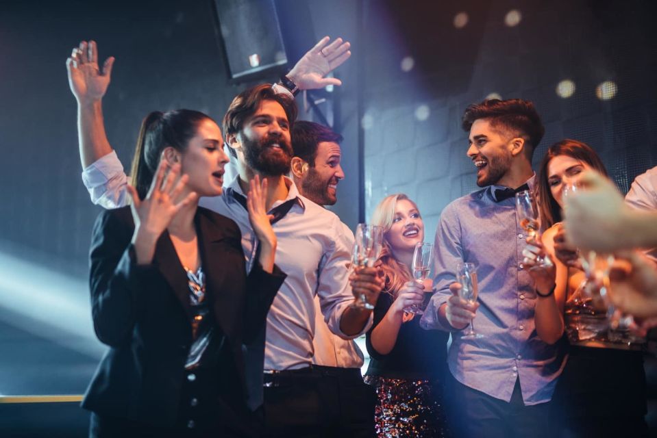 Las Vegas Private Party Bus Club Crawl - Who Is This Tour Best For?