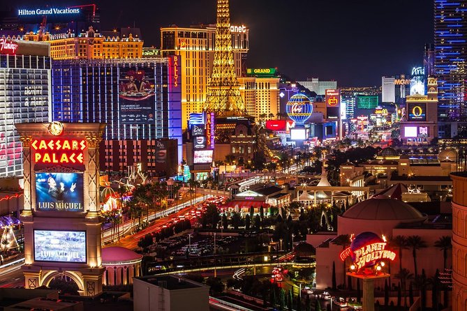 Las Vegas Private Transfer to Las Vegas Airport LAS in Luxury Car - Who Will This Transfer Suit Best?
