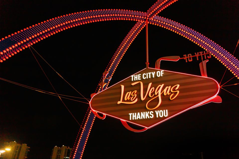 Las Vegas: Sightseeing Night Tour by Open-top Bus - FAQ