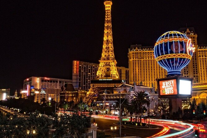 Las Vegas Strip at night like a Star with champagne by luxury limo - 3 or 5 hrs - Final Words
