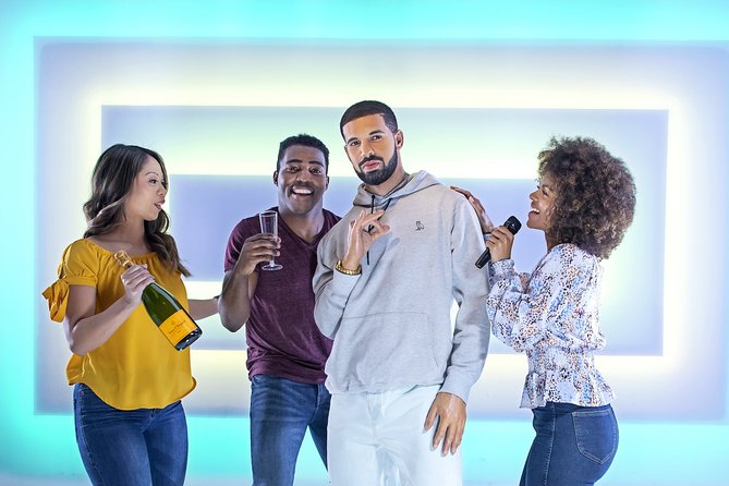 Las Vegas Super Saver: Madame Tussauds with Gondola Boat Ride - FAQ