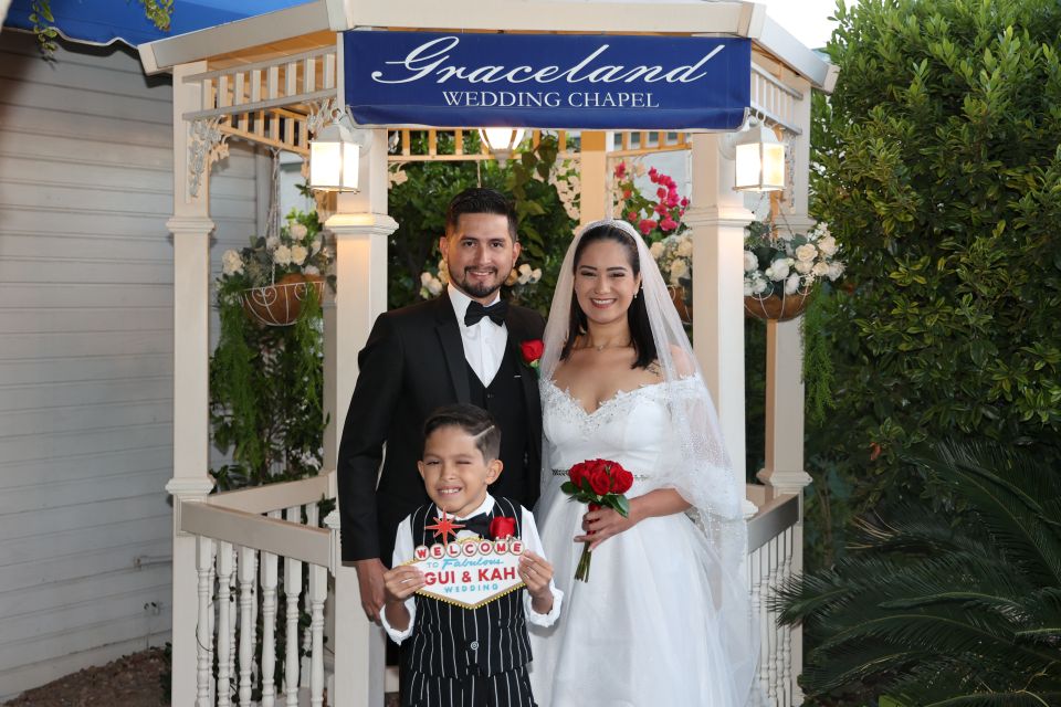 Las Vegas: Wedding or Vow Renewal at Graceland Chapel - FAQ