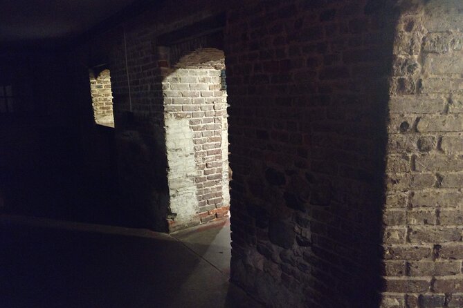 Late Night Savannah Haunted Pub Crawl - What to Expect During the Tour