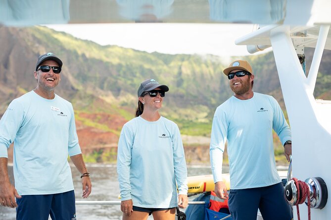Leila Na Pali Sunset Dinner Sail - FAQs