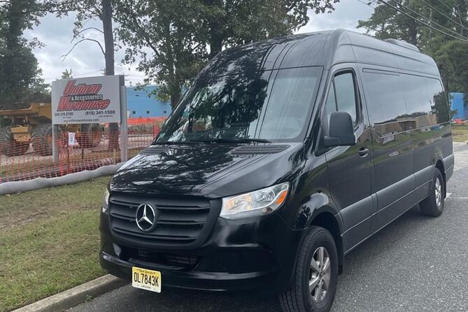 LGA/Manhattan Airport Transfer in Luxury Van-One Way Transfer. - FAQ