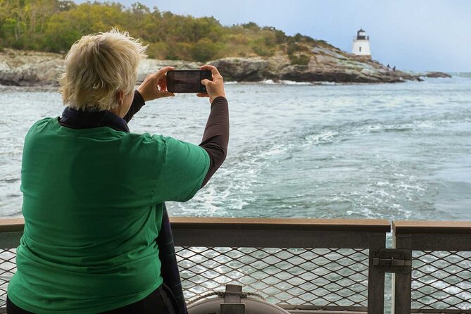 Lighthouse and Mimosa Cruise of Narragansett Bay from Newport - Who Would Love This Tour?