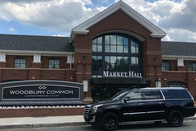 Limo Tour NYC to Woodbury Common Premium Outlets - Key Points