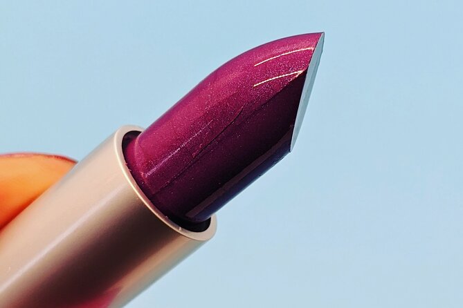 Lip Print Beauty Bar Charlotte: Create Your Own Lipstick or Gloss - Key Points