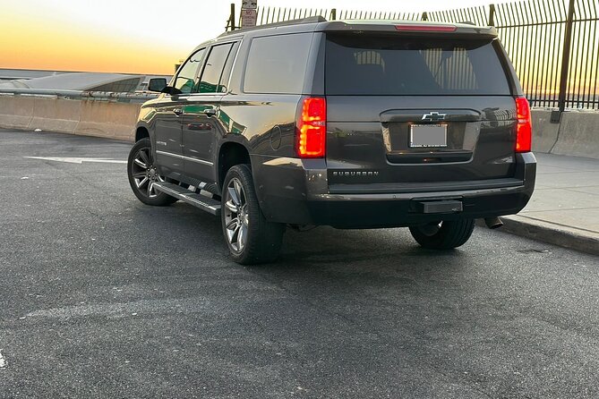 Livingston to Billings Airport (BIL) - Departure Private Transfer - Professional Drivers and Fully Licensed Vehicles