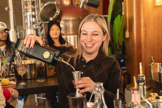 Local Distillery Cocktail Class: Skyline Views and City History - Key Points