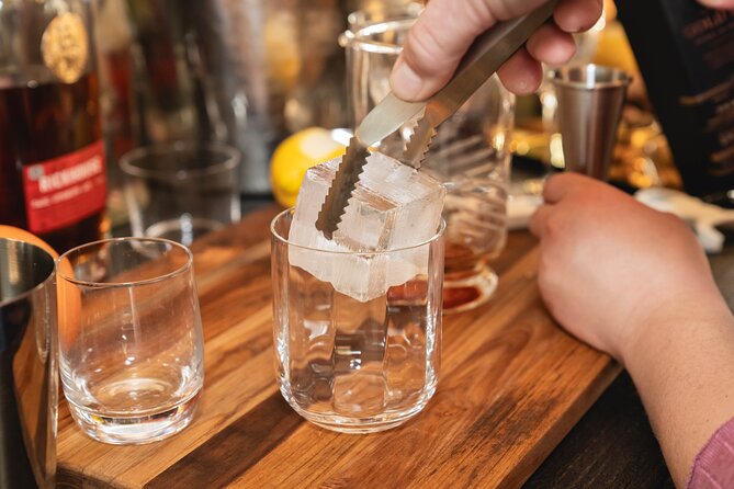 Local Distillery Cocktail Class: Skyline Views and City History - The Guides: Making the Difference