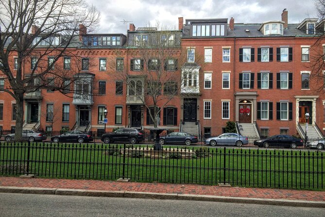 Local Food and Drink Happy Hour Stroll in Boston's South End - Analyzing the Value