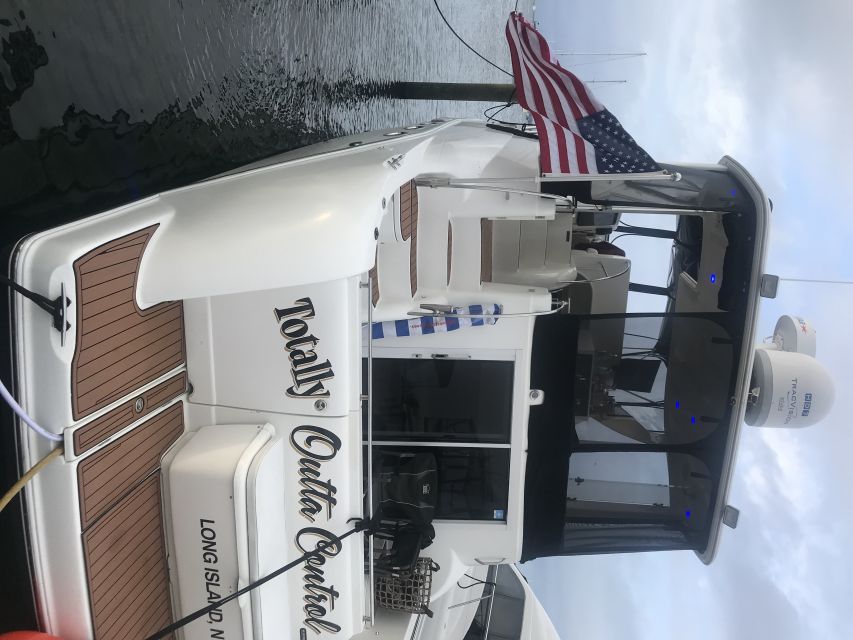 Long Island: Yacht Charters, Location: Port Jefferson Harbor - Who Is This Yacht Tour Best For?