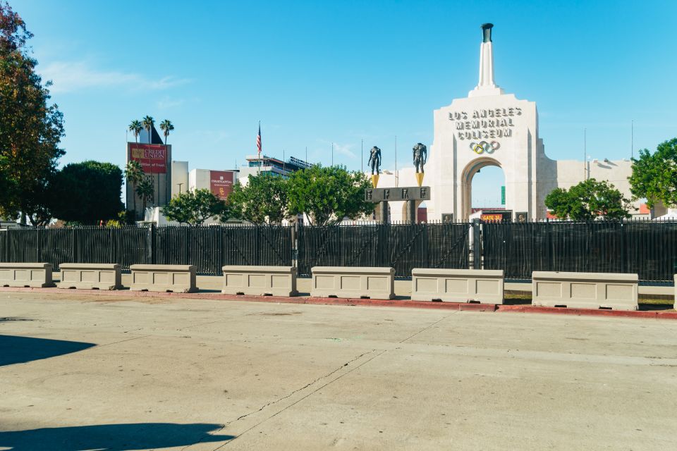 Los Angeles: City Group Tour with Hollywood & Beverly Hills - Authentic Insights from Reviewers