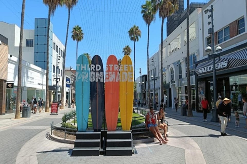 Los Angeles: Private Sightseeing Tour in a Limousine - 5hrs - FAQs