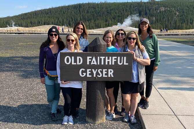 Lower Loop: Hot Springs & Geysers | West Yellowstone | PRIVATE - In-Depth Look at the Itinerary