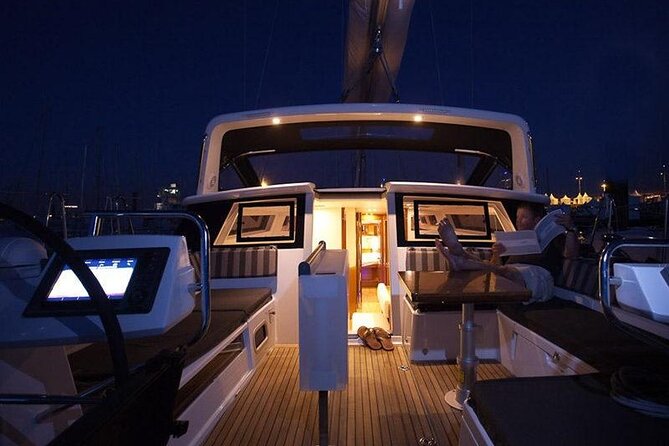 Luxury Diamond Head Sunset Sail - What the Tour Entails: A Carefully Curated Sunset Journey