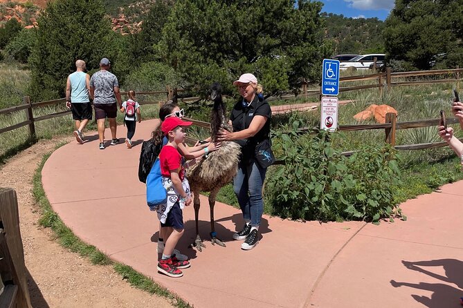 Luxury Private Van to Pikes Peak Garden of Gods - FAQs