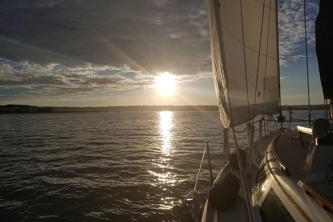 Luxury Sailing Tour of San Diego's Bay and Coastal Waterways - An In-Depth Look at the San Diego Luxury Sailing Experience