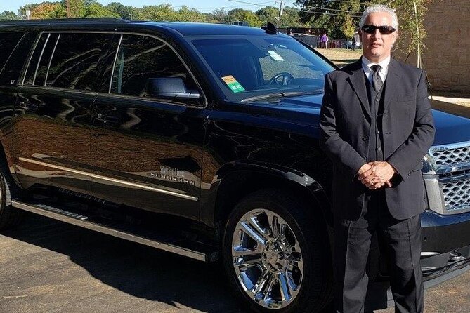 Luxury SUV Transfer from Downtown Hotels to New Orleans International Airport - The Vehicle: Well-Maintained, Sanitized, and Spacious