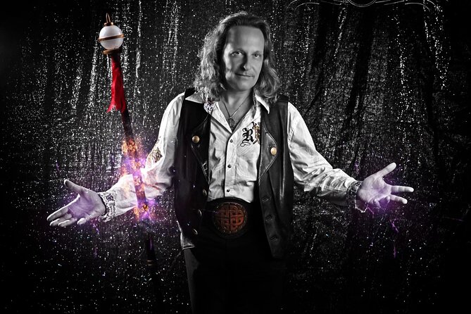 Magic Up Close Early Show at Las Vegas Magic Theater - Who Will Love This Show?