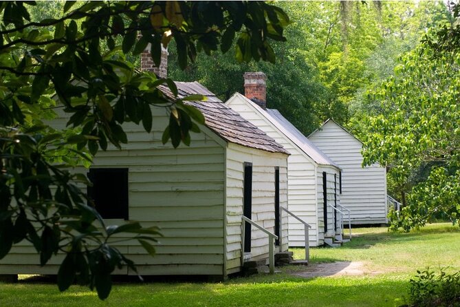Magnolia Plantation Tour with Luxury Transportation and Admission - Key Points