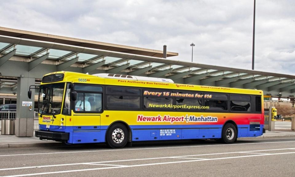 Manhattan: Bus Transfer from/to Newark Airport - Why This Transfer Works Well