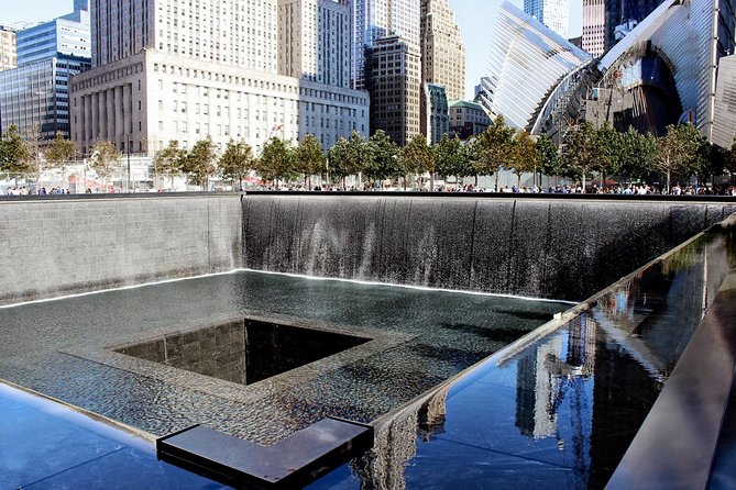 Manhattan Group Tour Including Wall Street and 911 Memorial - Who Should Consider This Tour?