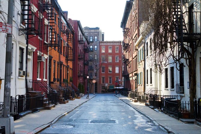 Manhattans Famous Artists: Self-Guided Puzzle Walk - The Sum Up: Who Is This Tour Best For?