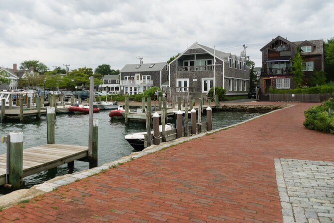 Marthas Vineyard Self-Guided (APP/GPS) Audio Walking Tour - Practical Aspects of the Tour