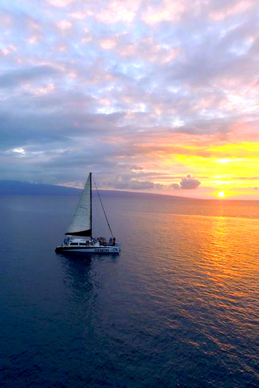 Maui: 2 Hour Sunset Dinner Sail with Open Bar and Appetizers - The Sum Up