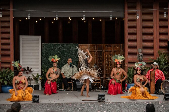 Maui Hula Show: Hula and Fire Dancing at South Maui Gardens - A Closer Look at the Experience