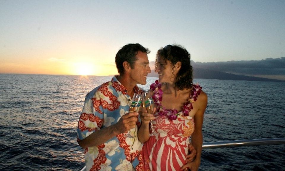 Maui: Ka'anapali Luxury Sunset Cocktail Sail with Open Bar - Key Points
