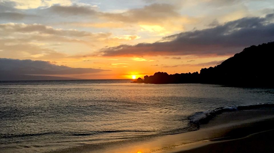 Maui: Ka'anapali Luxury Sunset Dinner Sail - The Crew & Atmosphere