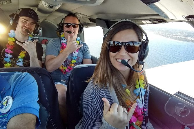 Maui -PRIVATE- Air Tour FUN: 3 Islands: (2-5 people): SEE it ALL! - The Pilot and Commentary