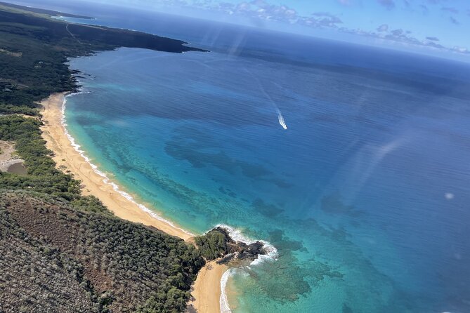 Maui -PRIVATE- Air Tour FUN: 3 Islands: (2-5 people): SEE it ALL! - Comfort and Convenience