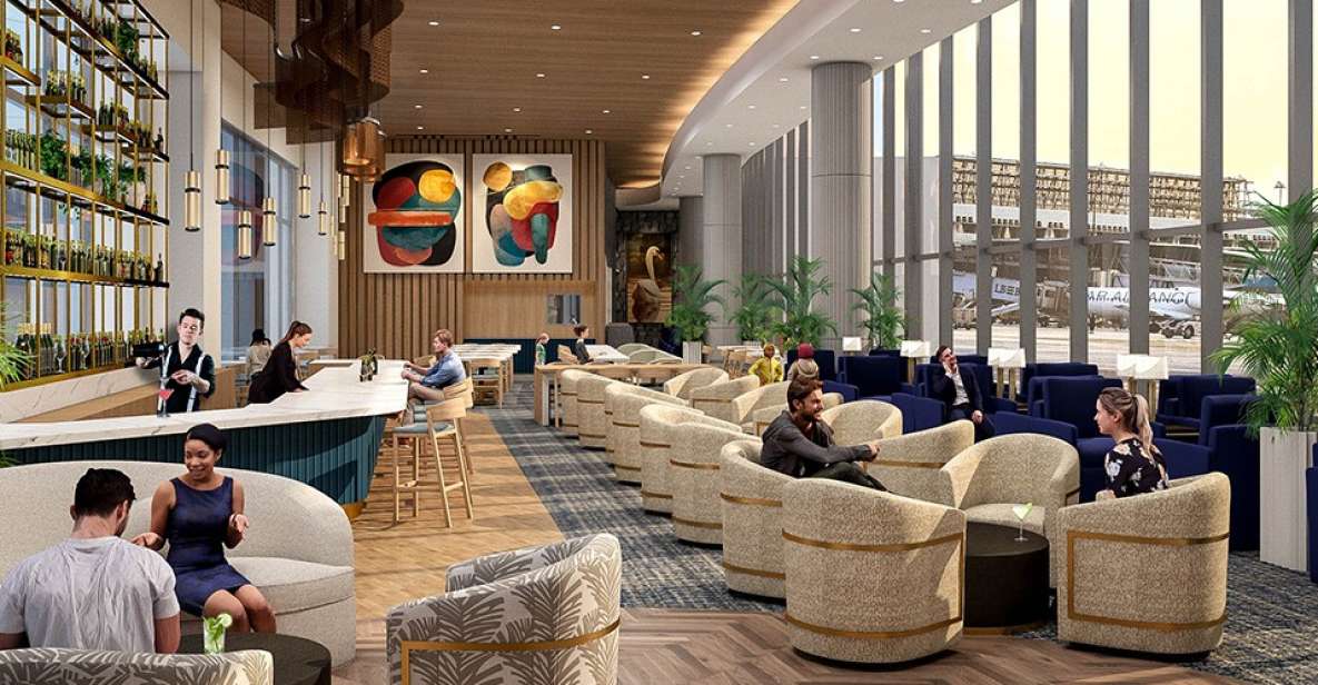 MCO Orlando International Airport: Plaza Premium Lounge - Setting the Scene: What to Expect at the Plaza Premium Lounge
