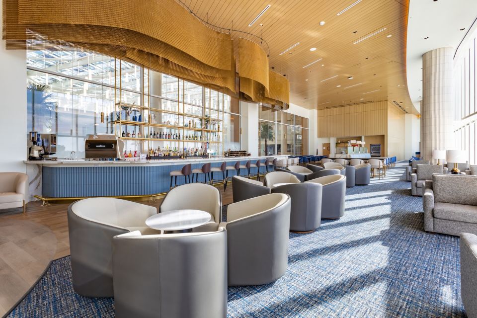 MCO Orlando International Airport: Plaza Premium Lounge - Practical Details & Tips