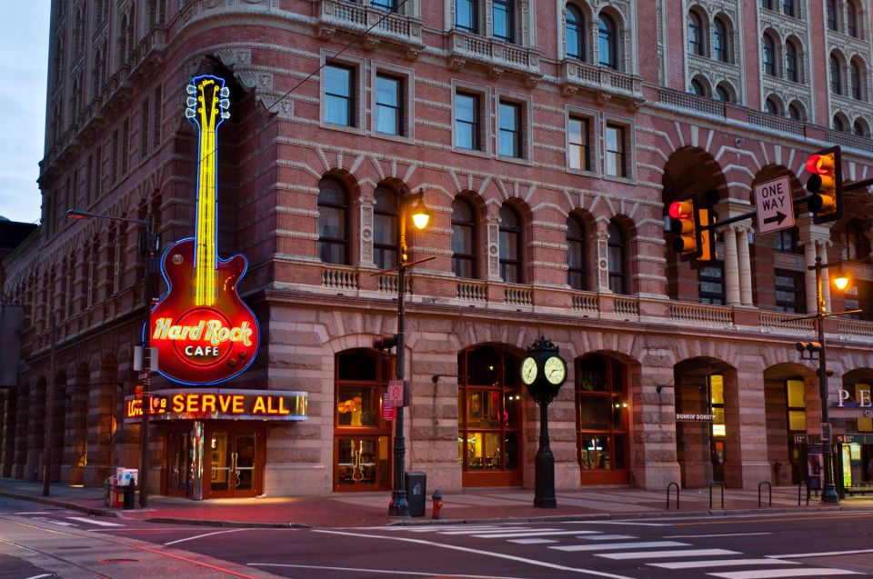 Meal at the Hard Rock Cafe Philadelphia - The Setting and Location