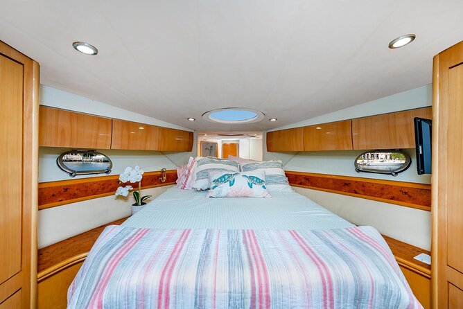 Miami 2 Hours Private Yacht Tour for 13 ppl on a 50 ft Yacht - FAQ