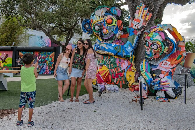 Miami 3 in 1 City Tour: South Beach, Wynwood & Little Havana - Bayside Marketplace: Shopping, Dining, and Views
