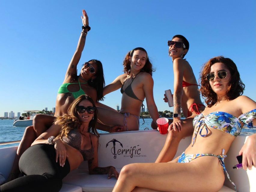 Miami: 4-Hour Island Hopping Boat Trip with Water Toys - Key Points