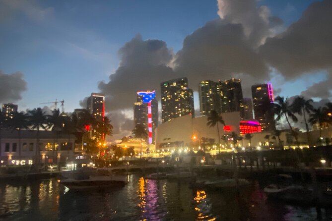 Miami: 4th of July Fireworks Cruise on Biscayne Bay - FAQ